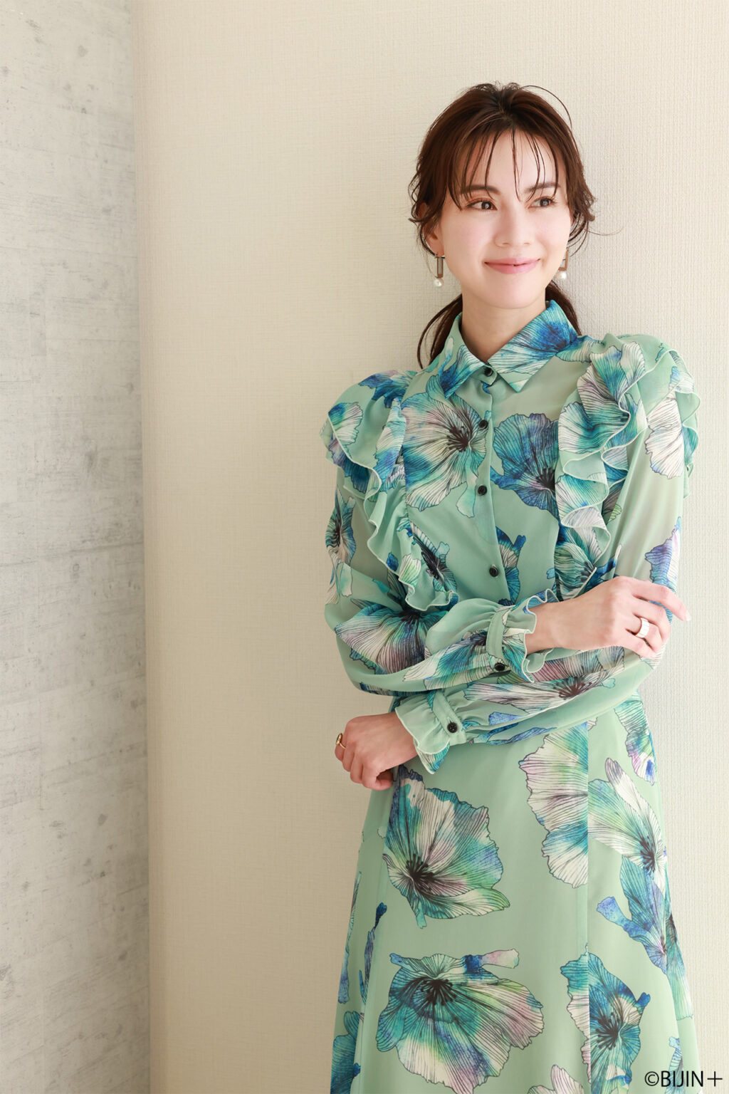 【安座間美優の美書道】水無月／6月「潦（にわたずみ）」 | BIJIN＋（美人プラス）