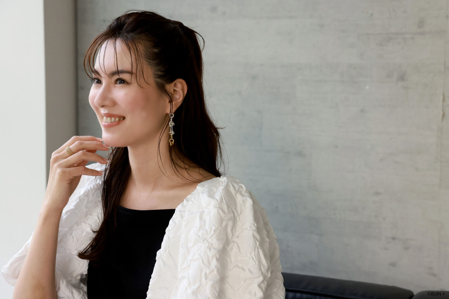 【安座間美優の美書道】文月／7月「星河一天」 | BIJIN＋（美人プラス）